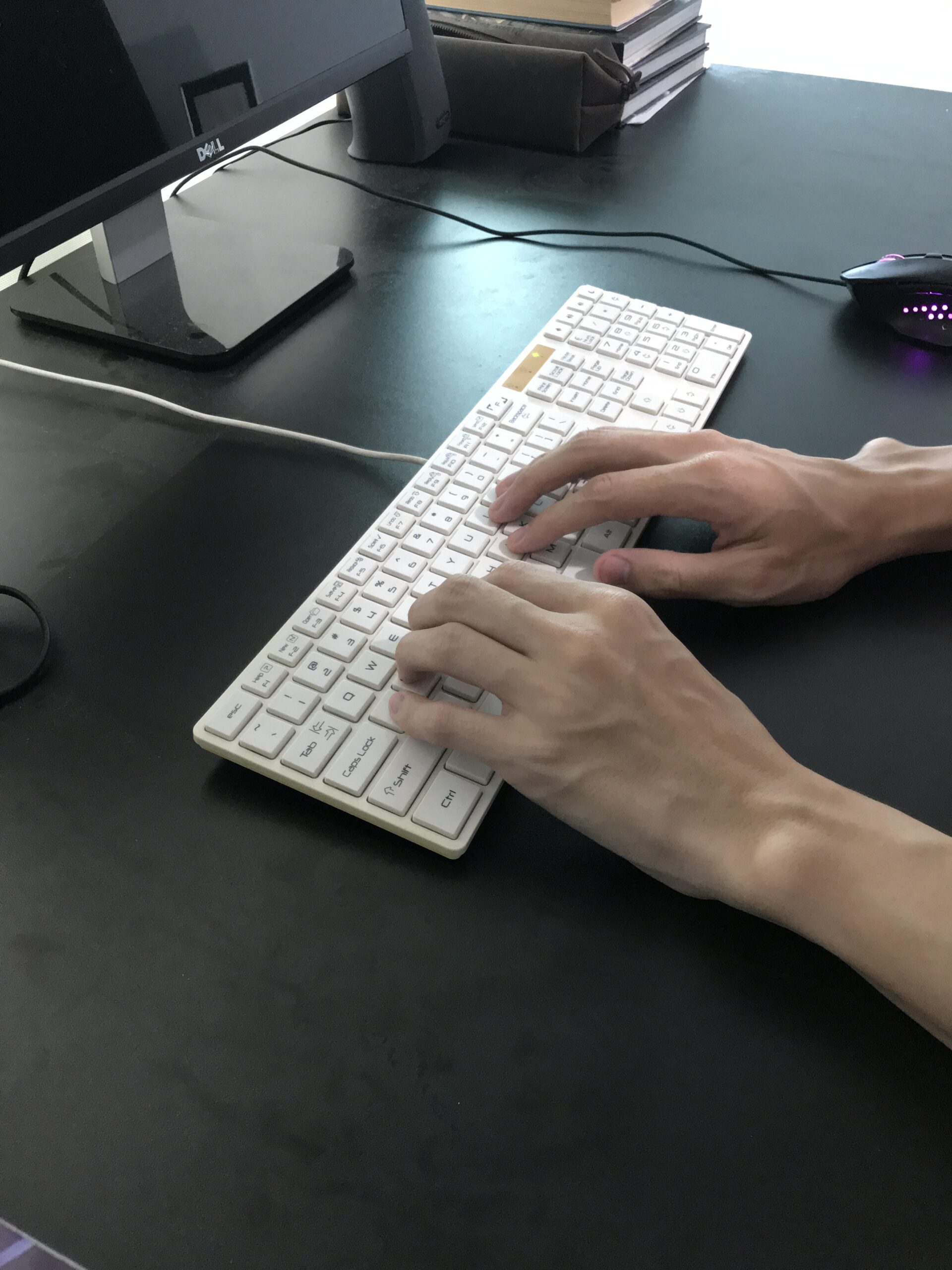 Which Keyboard and Mouse Position is Best for You?