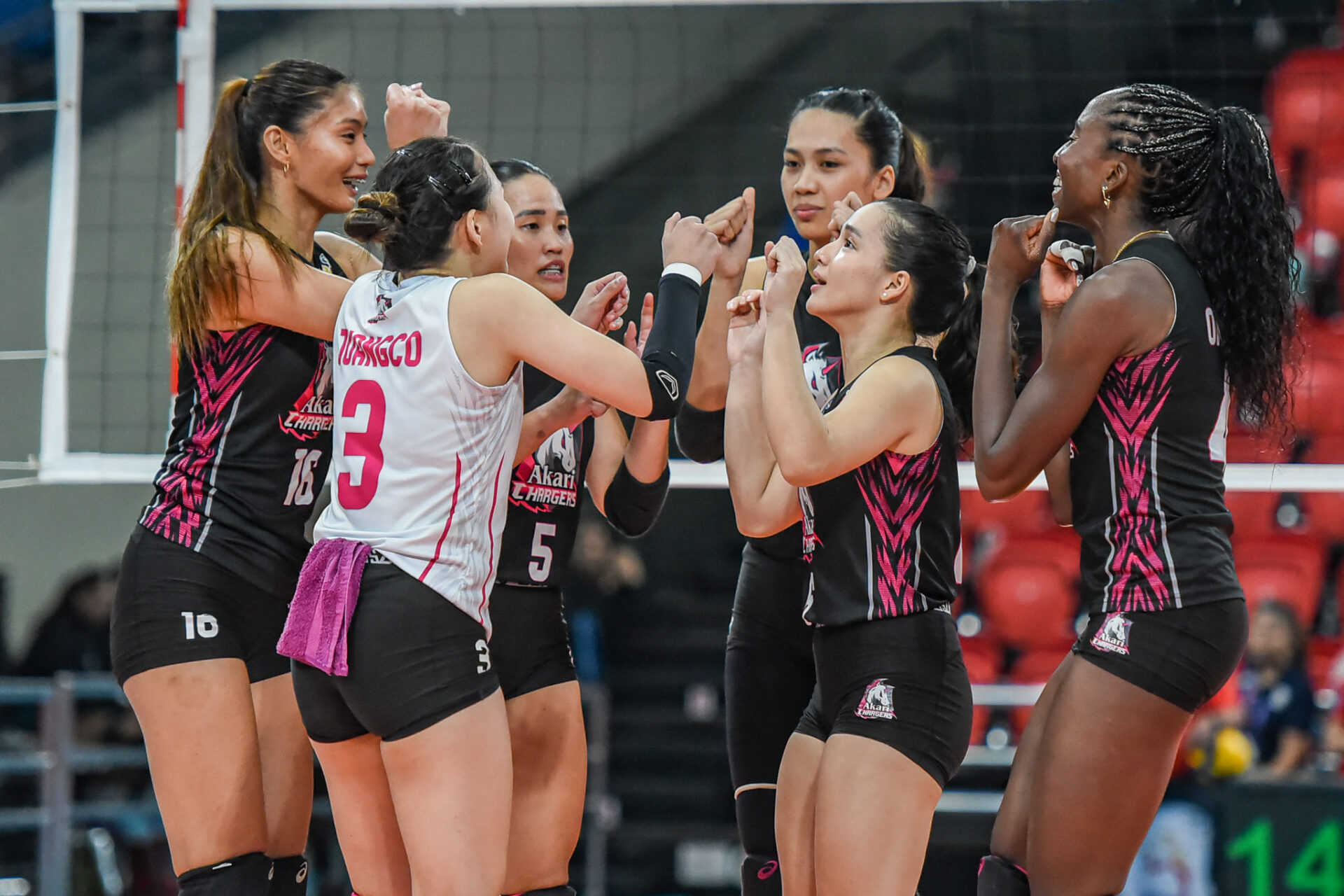 Michelle Cobb, Akari Thrive Off Taka Minowa's Mentorship