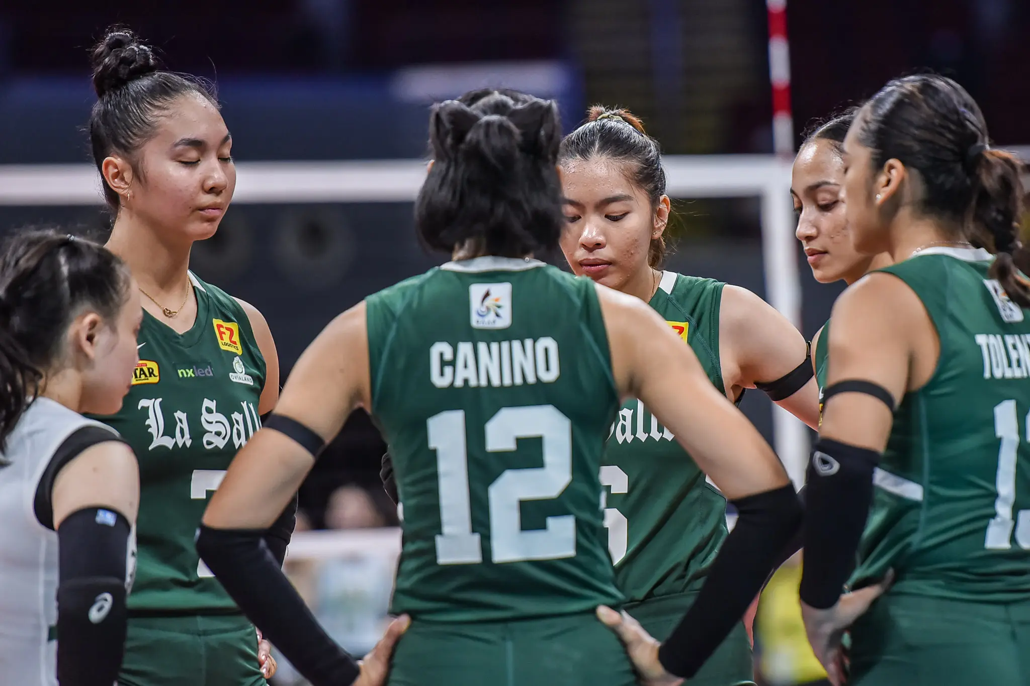 How Does Angel Canino Calm Her Teammates Down Amid Pressure?